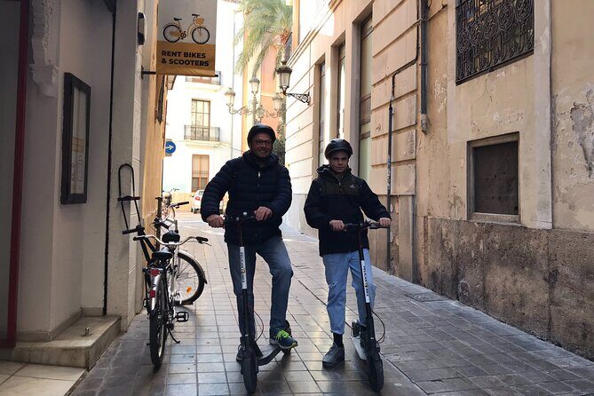 Grand City | Small Group Bike Tour through Top Highlights - Practical Tips for the Tour