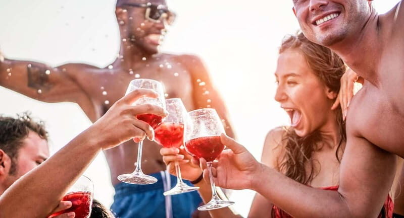 Grand Finale - SAIL-OUT: VIP Cruise with Snacks & Drinks - Breaking Down the Itinerary