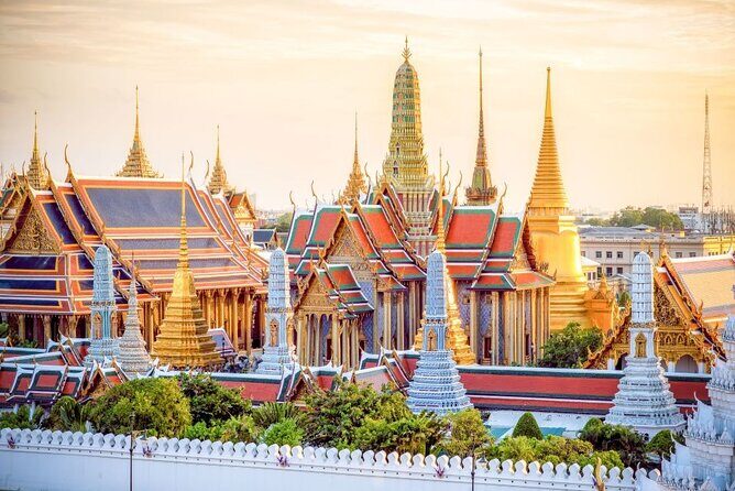 Grand Palace and Emerald Buddha Temple Tour in Bangkok - Practical Details and What Travelers Say