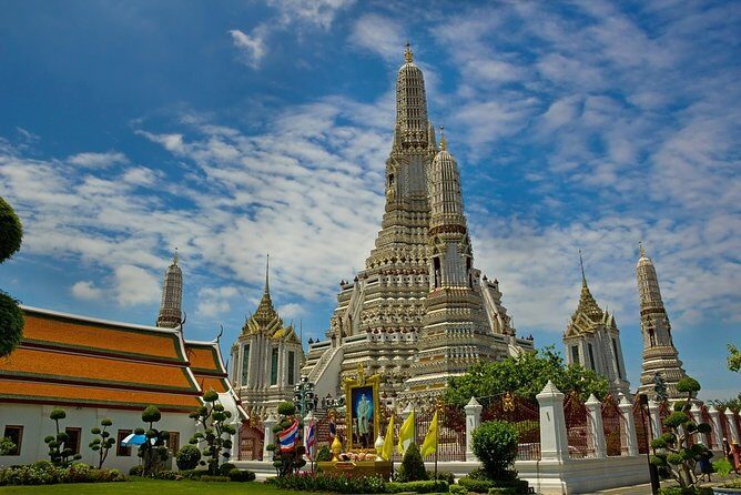 Grand Palace & Temples of Bangkok - Wat Benchamabophit (The Marble Temple)