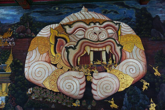 Grand Palace , Thai dance & Fun street walk in Bangkok - An Introduction to the Tour Experience