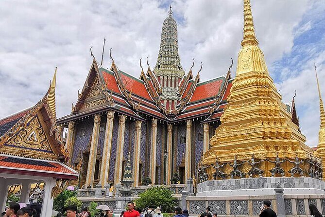 Grand Palace Tour & Emerald Buddha Temple Tour Bangkok - Who Should Book This Tour?
