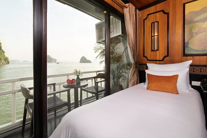 Gratiot Boutique Cruise Elegant 2 Day Halong Bay Escape - An In-Depth Look at the Tour Experience