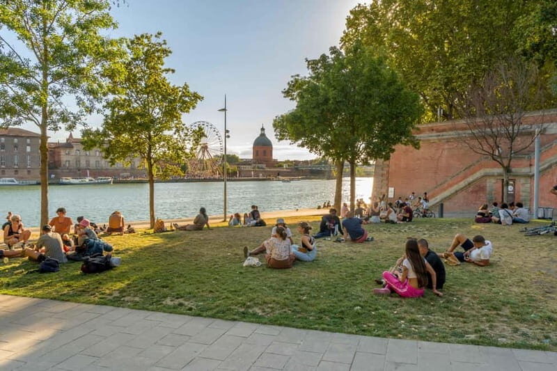 Great Monuments of Toulouse - English walking tour - Practical Details and What to Expect