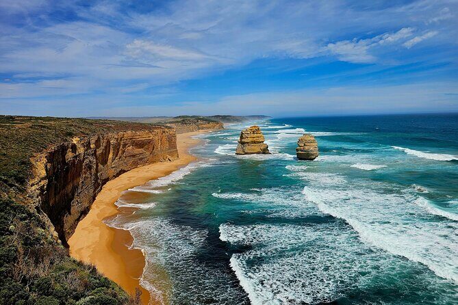Great Ocean Road Small Group Tour with Dingos, Sparkling & Lunch - Morning Start: Melbourne’s Arts Centre
