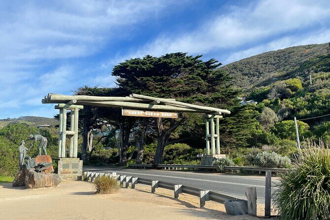 Great Ocean Road Sunset Tour - Practical Aspects: Transportation, Price, and Group Size