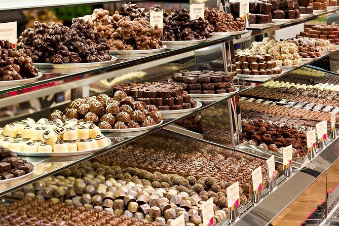 Great Ocean Road Tour with Instagram Sunset views at 12 Apostles from Melbourne - FAQ