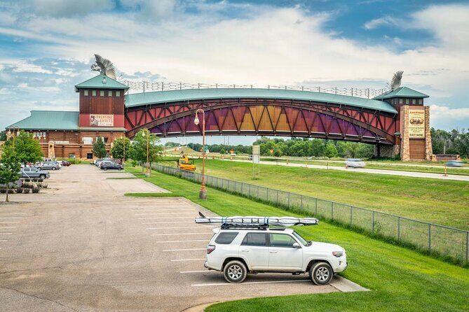 Great Platte River Road Archway Monument - An Engaging Blend of History and Sightseeing