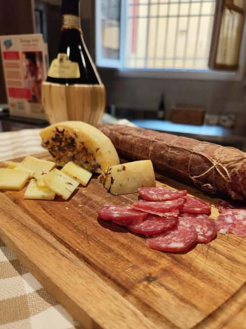 Great red wines: guided tasting and interactive game in Bologna - Key Points