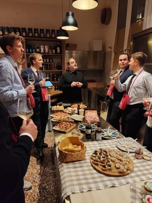 Great red wines: guided tasting and interactive game in Bologna - FAQ