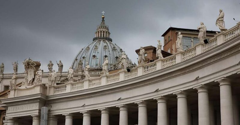 GREAT Rome in a day: Vatican, Colosseum, Squares Private - Key Points
