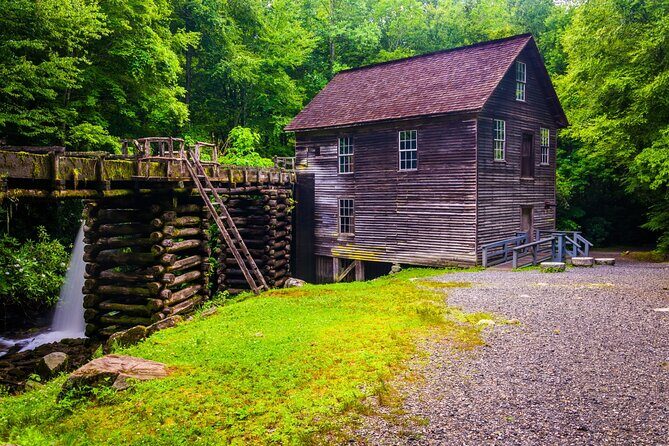 Great Smoky Mountains National Park Self-Guided Driving Tour - Key Points