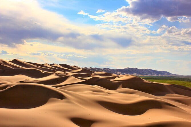 Greate White Lake and Gobi desert - An In-Depth Look at the Mongolia Adventure