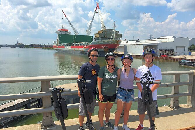 Green Bay E-Scooter Guided Glide w/ Private Tour Option - What’s Included & Practical Details