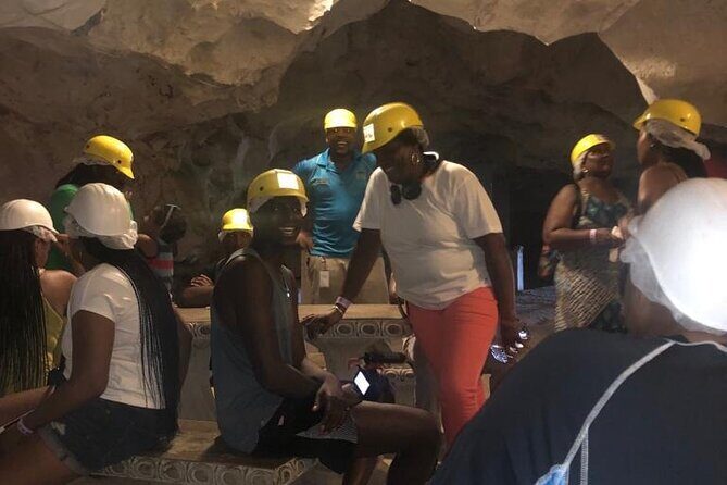 Green Grotto Caves and Dunn's River Falls and Park Combo - Transportation & Logistics: A Stress-Free Experience