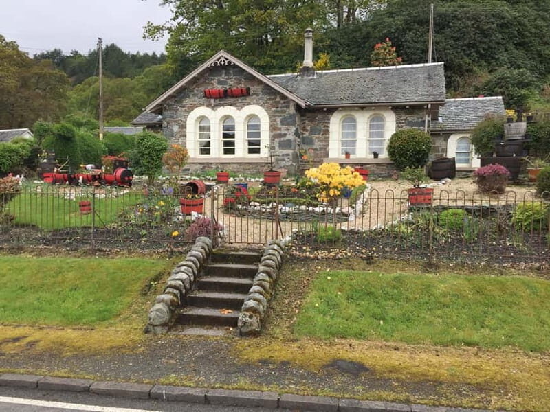 Greenock: Loch Lomond, Trossachs & Stirling Castle Tour - Key Points