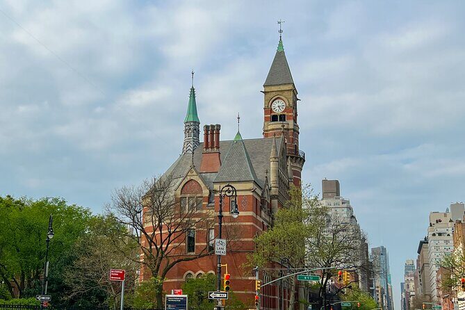 Greenwich Village, New York City Culture and History Walking Tour - A Walk Through History and Culture