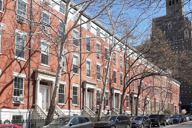 Greenwich Village Variety Walking Tour in New York City - In-Depth Itinerary Breakdown
