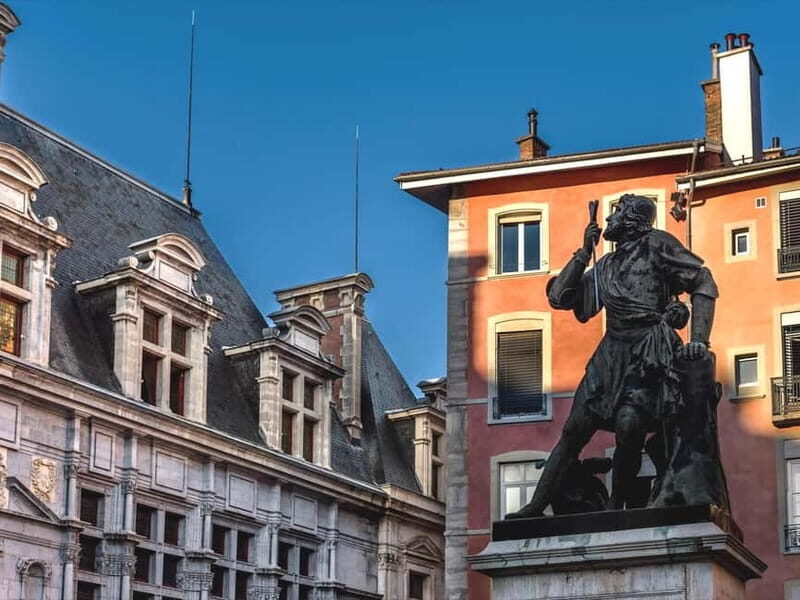 Grenoble: 2-hour Best Intro Walking Tour with a Local - Key Points