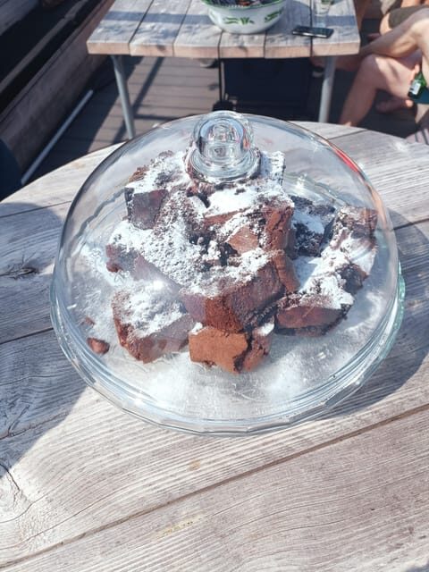 Groningen: Private Highlights BBQ with Drinks on the Lake - Key Points