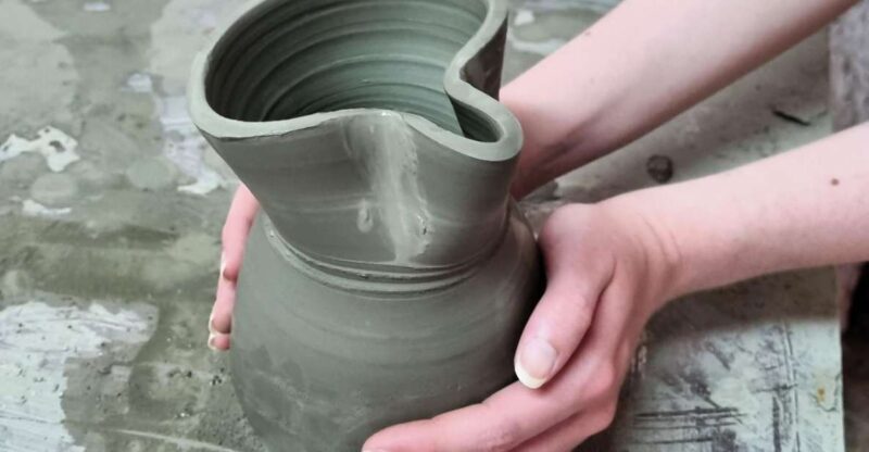 Grottaglie: Shape ceramics at the potter's wheel - Key Points