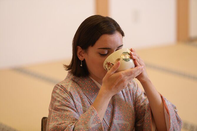 Group Charter Japanese Traditional Tea Ceremony in Minato - The Experience: What You Actually Do