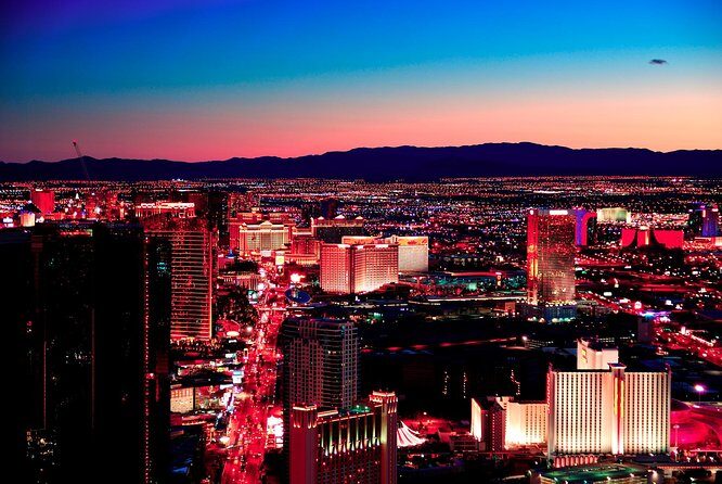 Group Discounted Walking Tour on the Las Vegas Strip with Photos and Champagne - Introduction