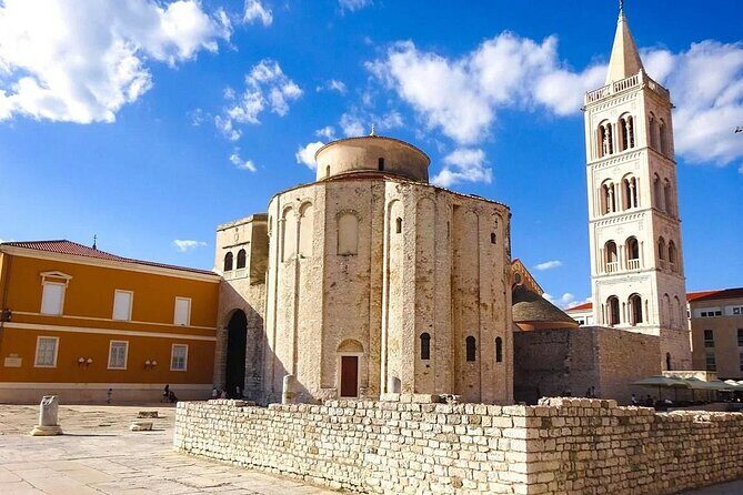 Group History Walking Tour in Zadar Old Town - Key Points