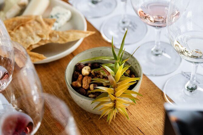 Group Tasting Experience - An In-Depth Look at the Rowlee Wines Tasting Experience