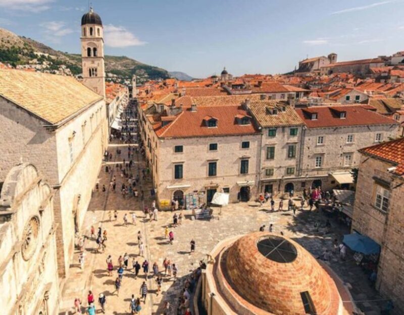 Group tour: Dubrovnik Walking Tour (1h duration, 9:30am, 6pm - The Experience: What Travelers Can Expect