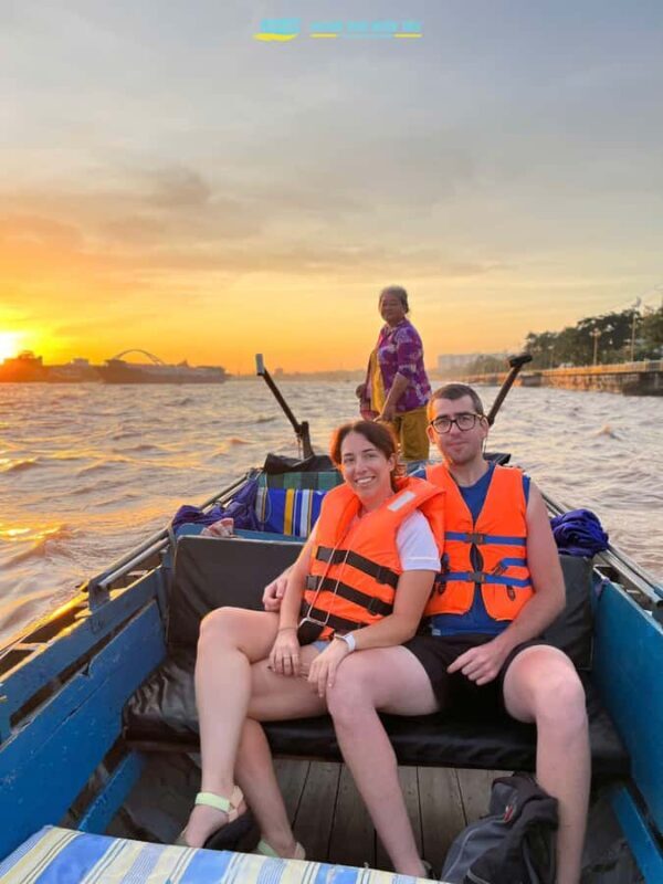 Group Tour: Floating Market, Rice Noodle, nursery vegatable - Wrapping Up