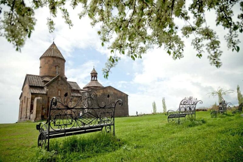 Group Tour: Hovhannavank, Saghmosavank & Chocolate House - An In-Depth Look at the Tour Experience