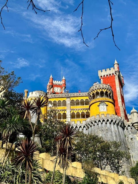 Group Tour Sintra: Highlights, Coastline and Cascais - Discovering the Allure of the Sintra: Highlights, Coastline, and Cascais Tour
