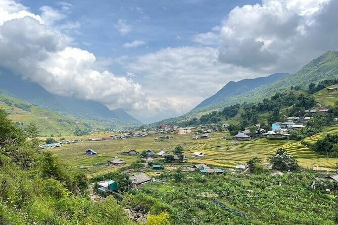 Group Tour Visit all place in Sa Pa 1 day - An Overview of the Experience