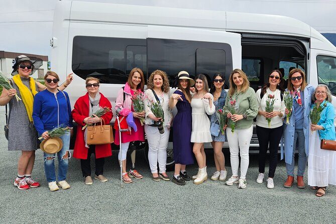 Group Transfer to/from Vancouver International Airport (YVR) - Why Consider the VanTrips Airport Transfer?