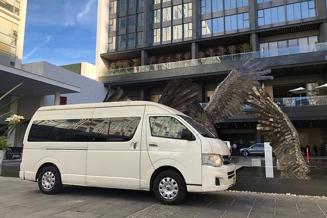 Group transportation from or to the Guadalajara airport - Key Points
