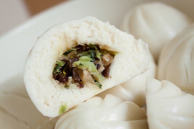 Group Vegetarian Food & Cultural Tour - Key Points