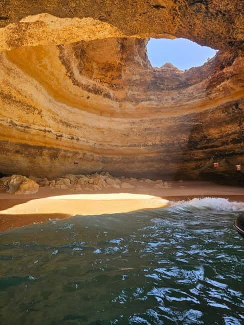 Gruta de benagil e praia da marinha e lugares secretos - Exploring the Algarve Coast: What Makes This Tour Special
