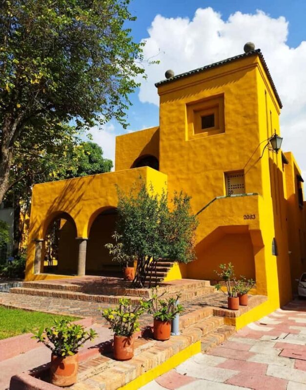 Guadalajara: Architecture of Luis Barragan and Street Food - Key Points