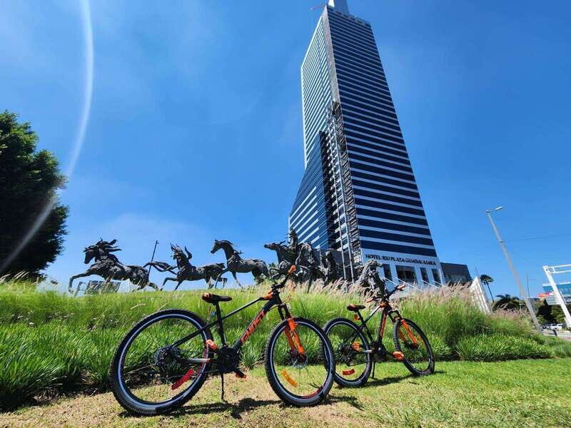 Guadalajara: Bicycle rental per day. - Key Points