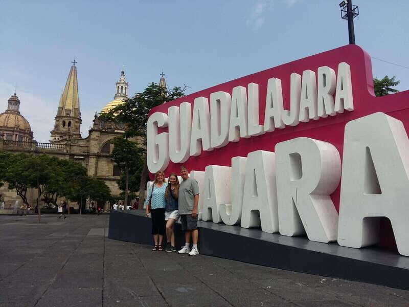 Guadalajara: Culture, Architecture, and Market Walking Tour - A Detailed Breakdown of the Itinerary