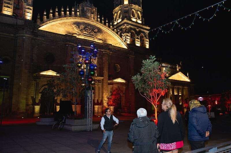 Guadalajara: Guided Tlaquepaque Night Tour with Hotel Pickup - Who Should Take This Tour?