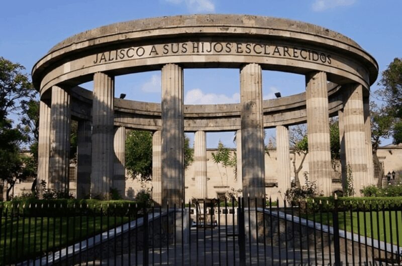 Guadalajara : Highlights Walking Tour With A Guide - What This Tour Means for You