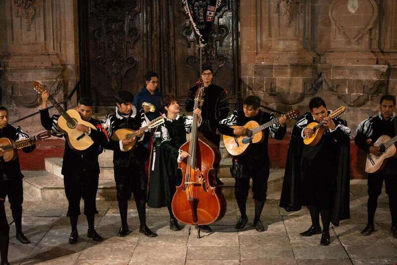 Guanajuato: Night Walk with the Estudiantina - Authenticity and Local Flavor