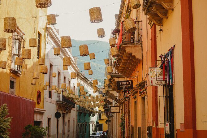 Guanajuato Private Walking Tour - Authentic Streets and Local Atmosphere