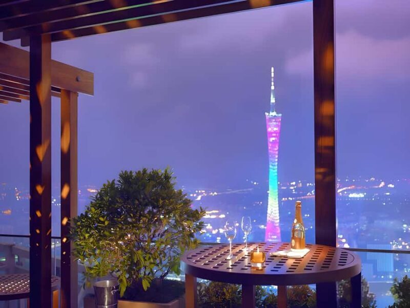 GuangZhou: 70 Floor RoofTop openair Bar, Sunset & Light Show - Practical Details and Tips