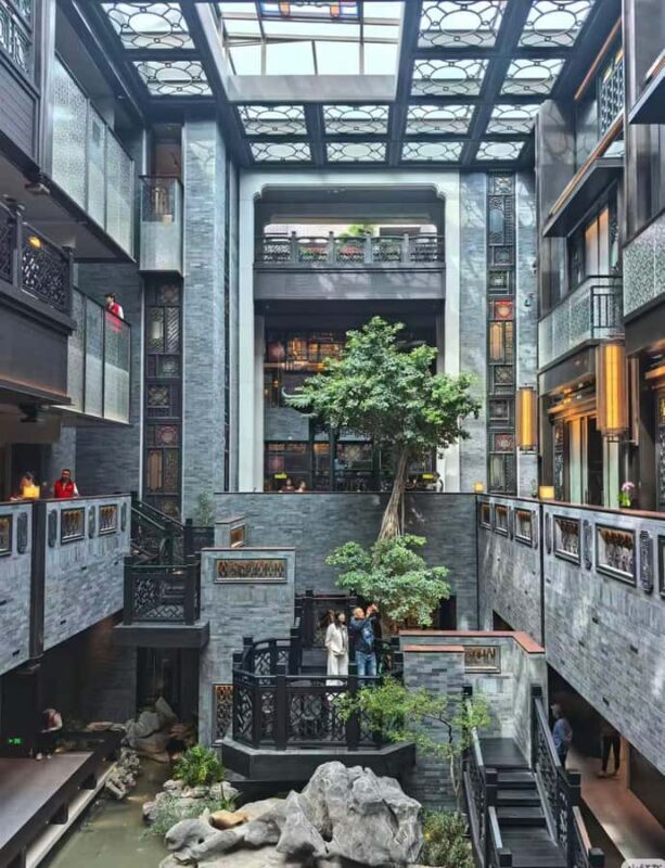 Guangzhou: Authentic Restaurant, Unforgettable Sightseeing - Deep Dive into the Itinerary