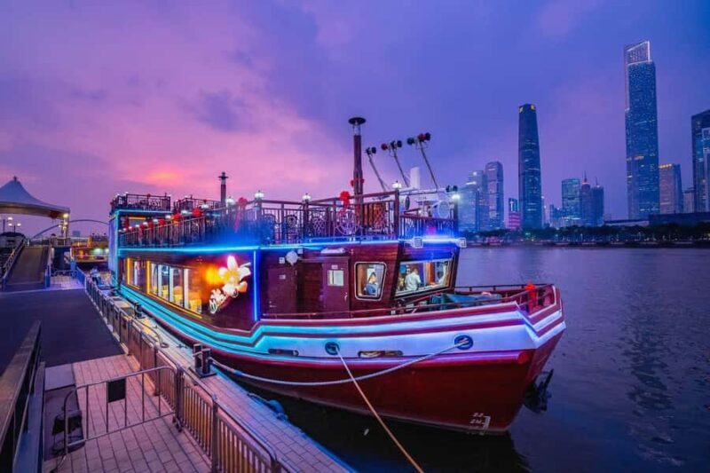 Guangzhou Cyber Night Tour: Landmark Citywalk+Driverless Bus - Who is This Tour For?