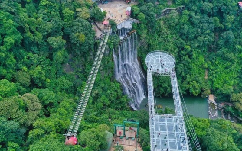 Guangzhou Day Tour: Qingyuan Glass Bridge, Underground River - Who Will Enjoy This Tour?