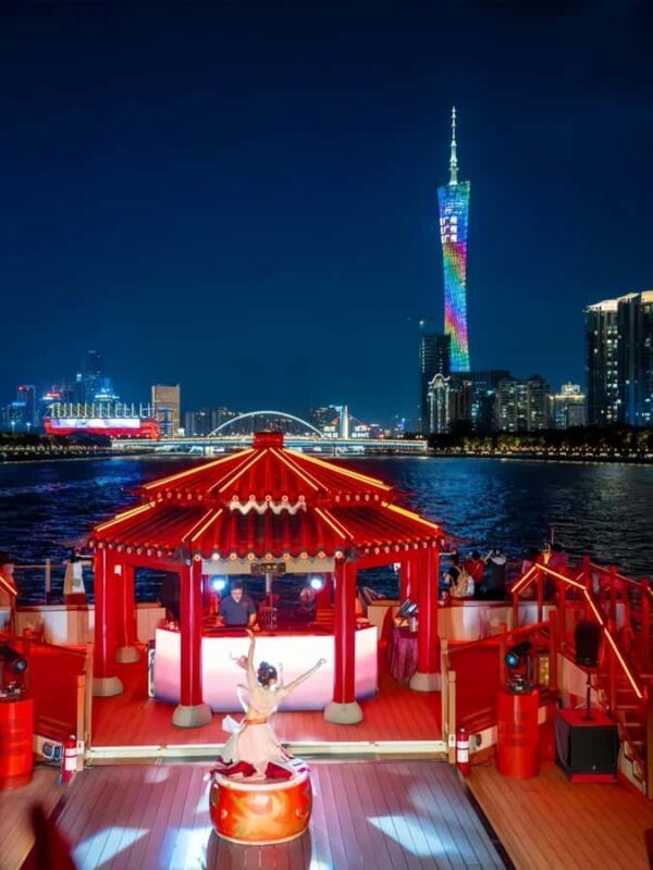 Guangzhou Day Tour: Trolley, Glass Museum & Night Cruise - Who Will Love This Tour?